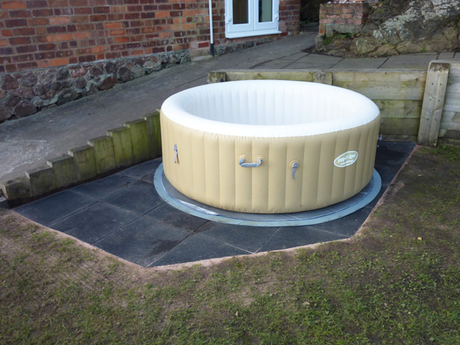 Inflatable Lay-Z-Spa Hot Tub Base - Customer Installation