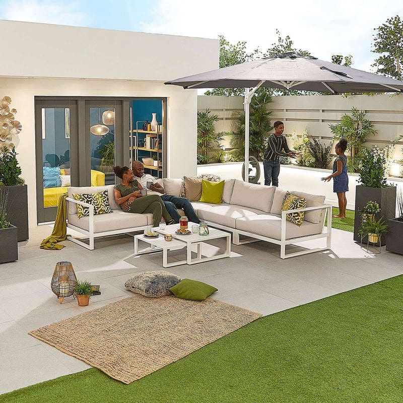 Corner Sofa Sets | The Garden Range
